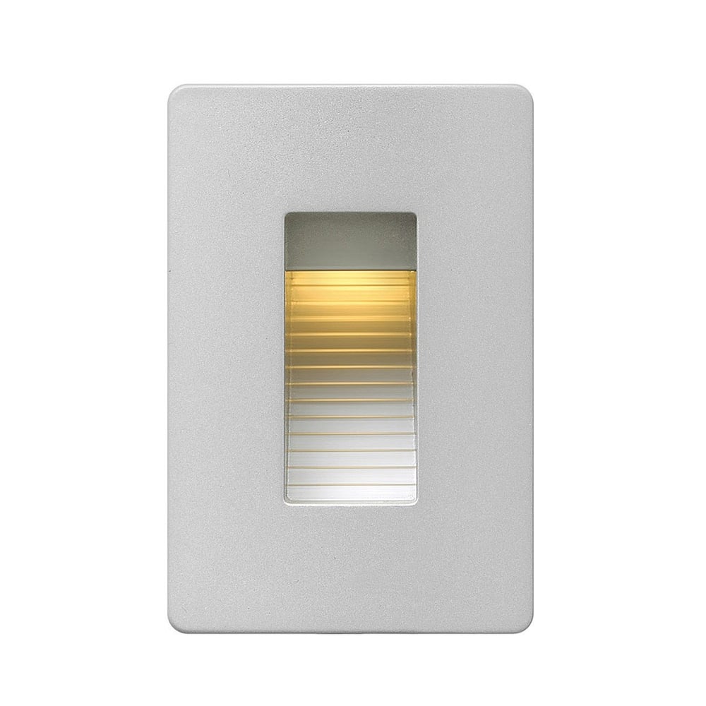 Hinkley Lighting Luna Vertical Step Light | Lightopia