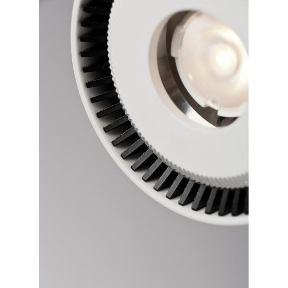Visual Comfort Modern ISO Monopoint Track Head | Lightopia