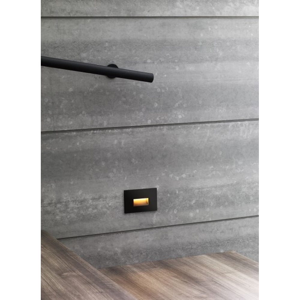 Visual Comfort Modern Ikon 120V Outdoor Step Light | Lightopia