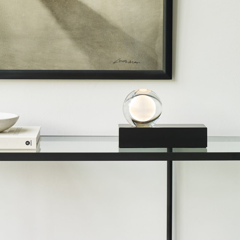 Visual Comfort Modern Mina Table Lamp | Lightopia
