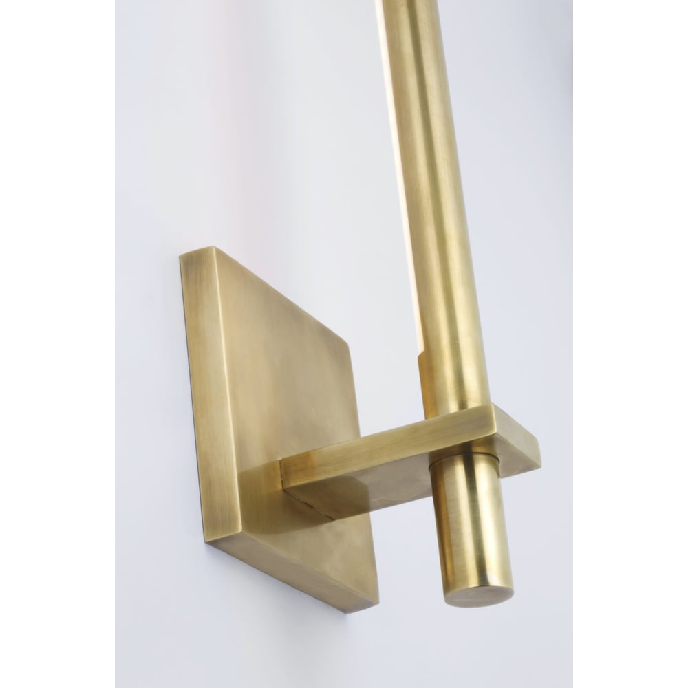 Visual Comfort Signature Axis Medium Sconce | Lightopia