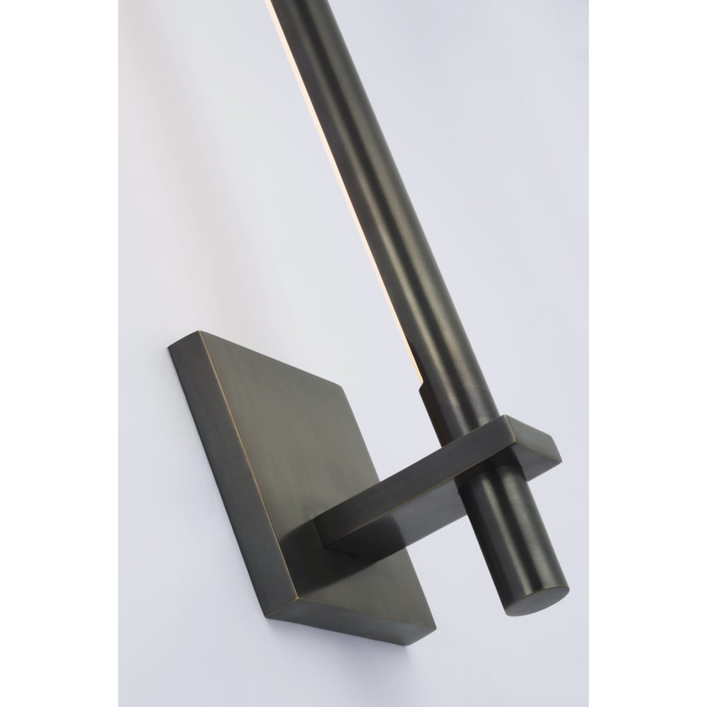 Visual Comfort Signature Axis Medium Sconce | Lightopia