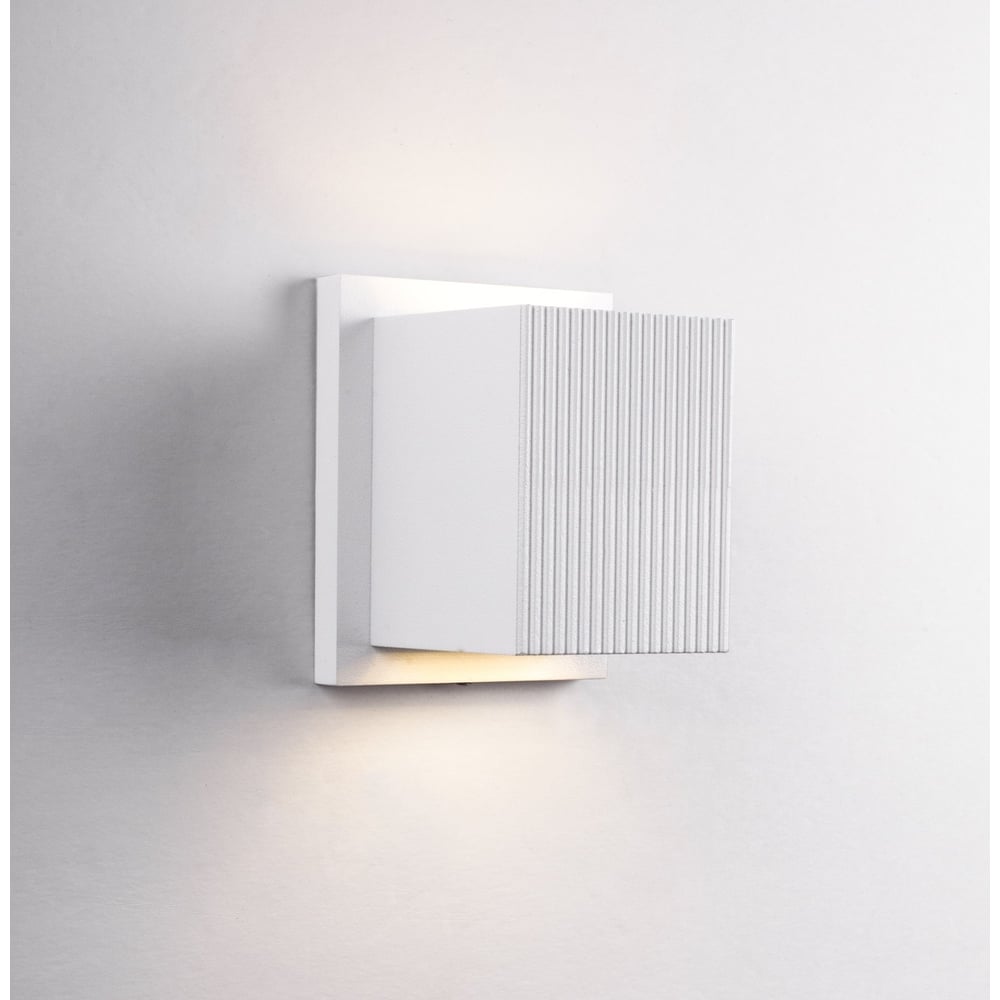 Kuzco Lighting Mavis Outdoor Wall Light | Lightopia