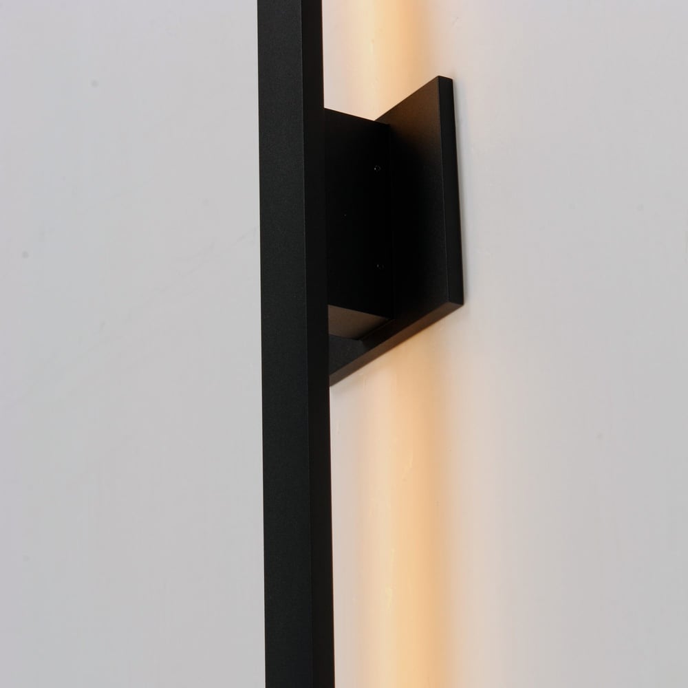 ET2 Alumilux Line Linear 120V Outdoor Wall Sconce | Lightopia