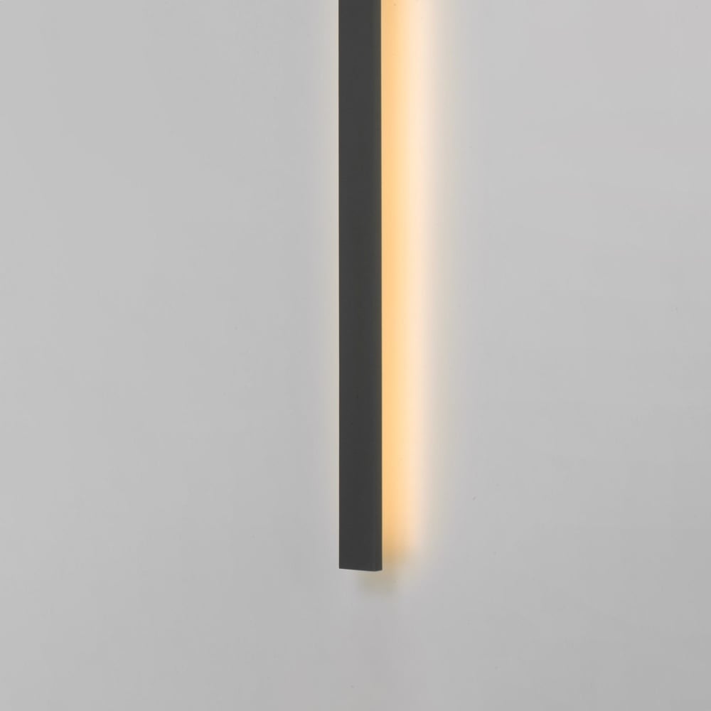 ET2 Alumilux Line Linear 120V Outdoor Wall Sconce | Lightopia