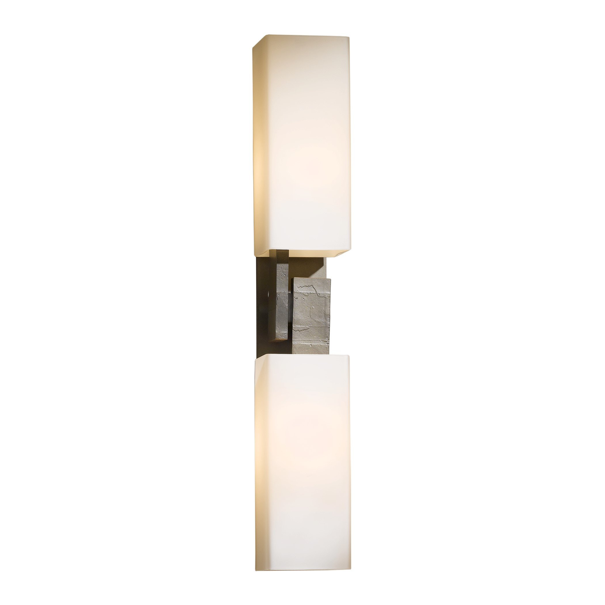 Hubbardton Forge Ondrian Vertical Wall Sconce | Lightopia